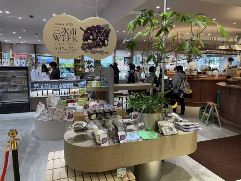 共創拠点『miobyDoTS（ミオバイドッツ）inミナモア』にて、みよしアントレーヌの皆さんが紹介されています！ | アシスタ lab.